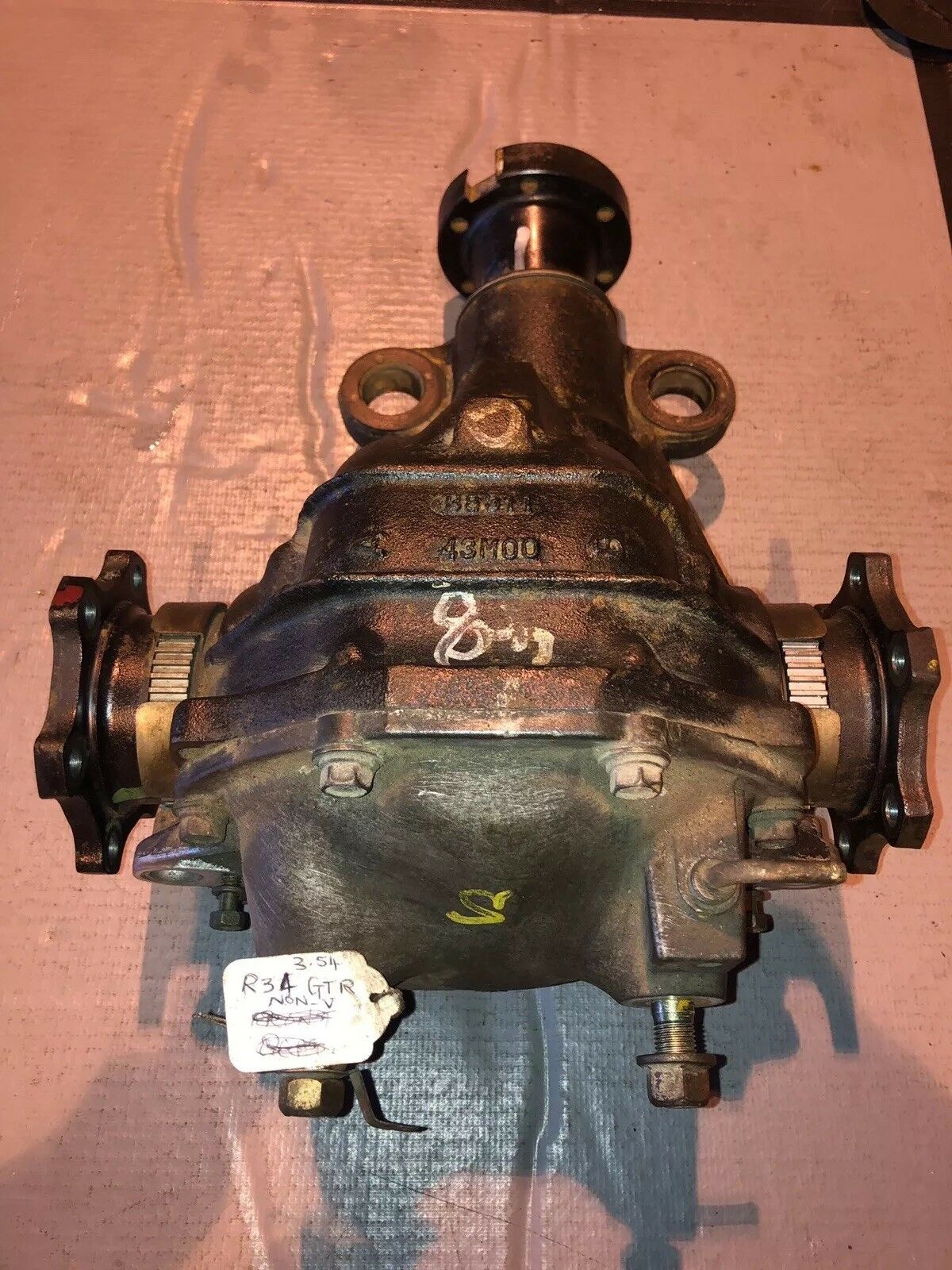 Nissan Skyline GTR R34 NON V-Spec Rear Differential Rear Diff 3.54 Rat ...