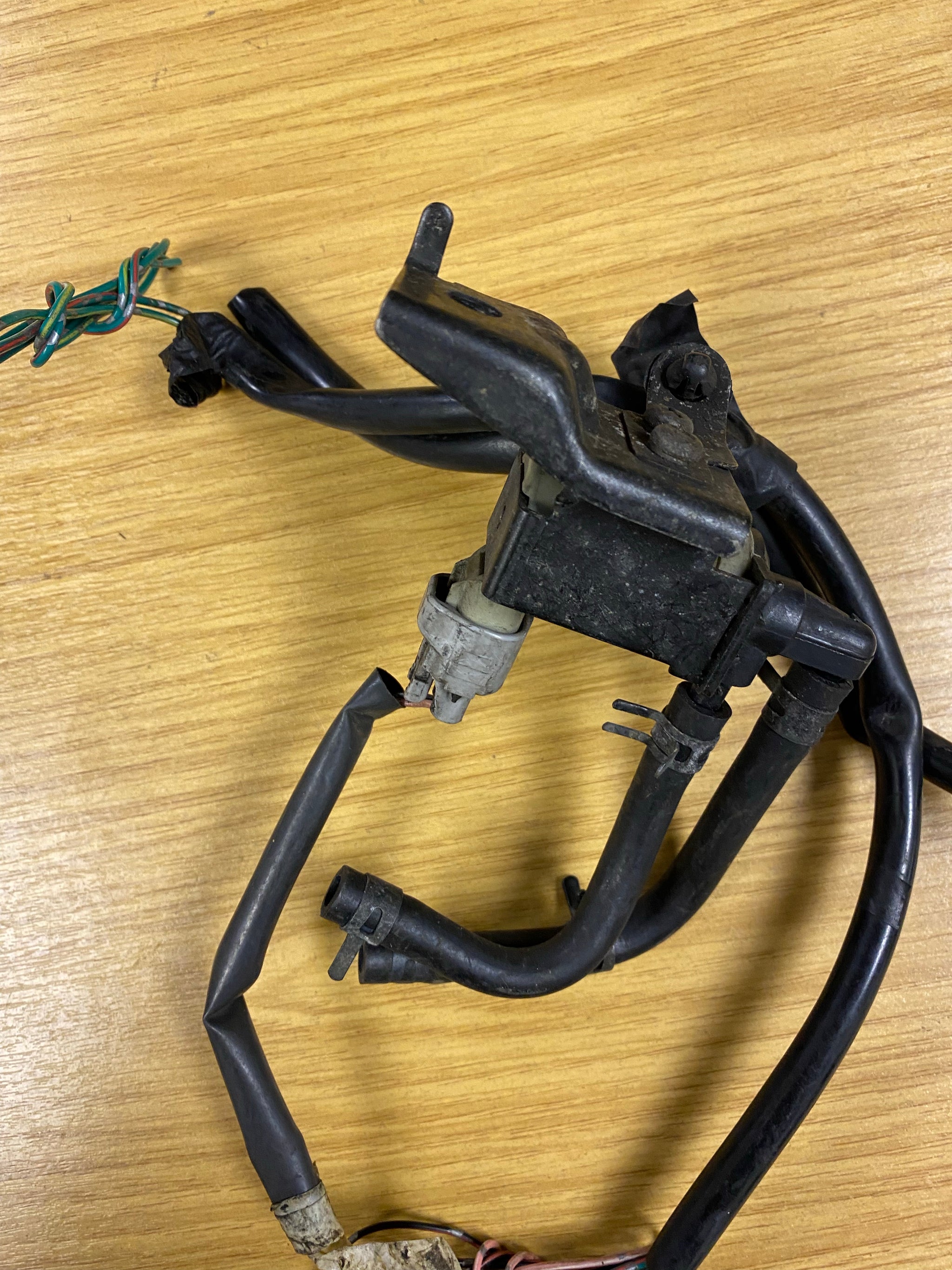 Toyota Starlet Turbo Glanza V 1.3 EP82 EP91 4EFTE Boost Solenoid Brack ...